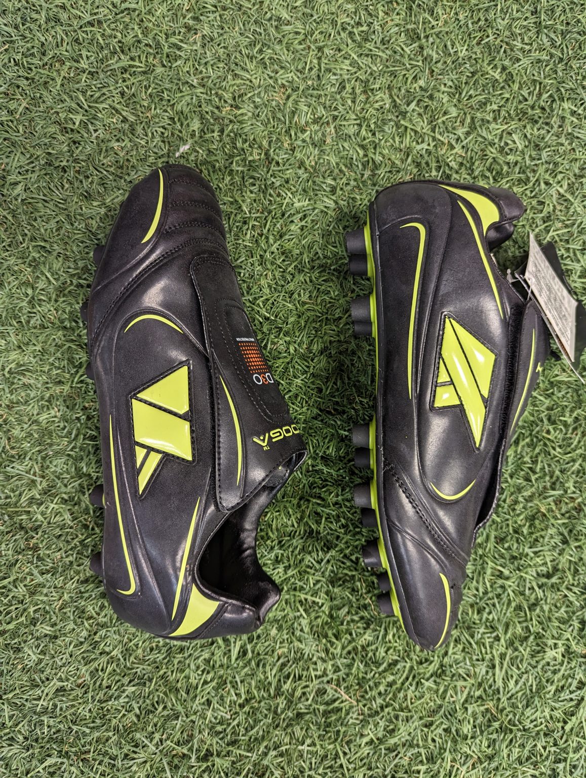RUGBY CLEAT/ Moulded FG/ STEALTH D30 LCST/ KooGa - Team Kits and SoccerU